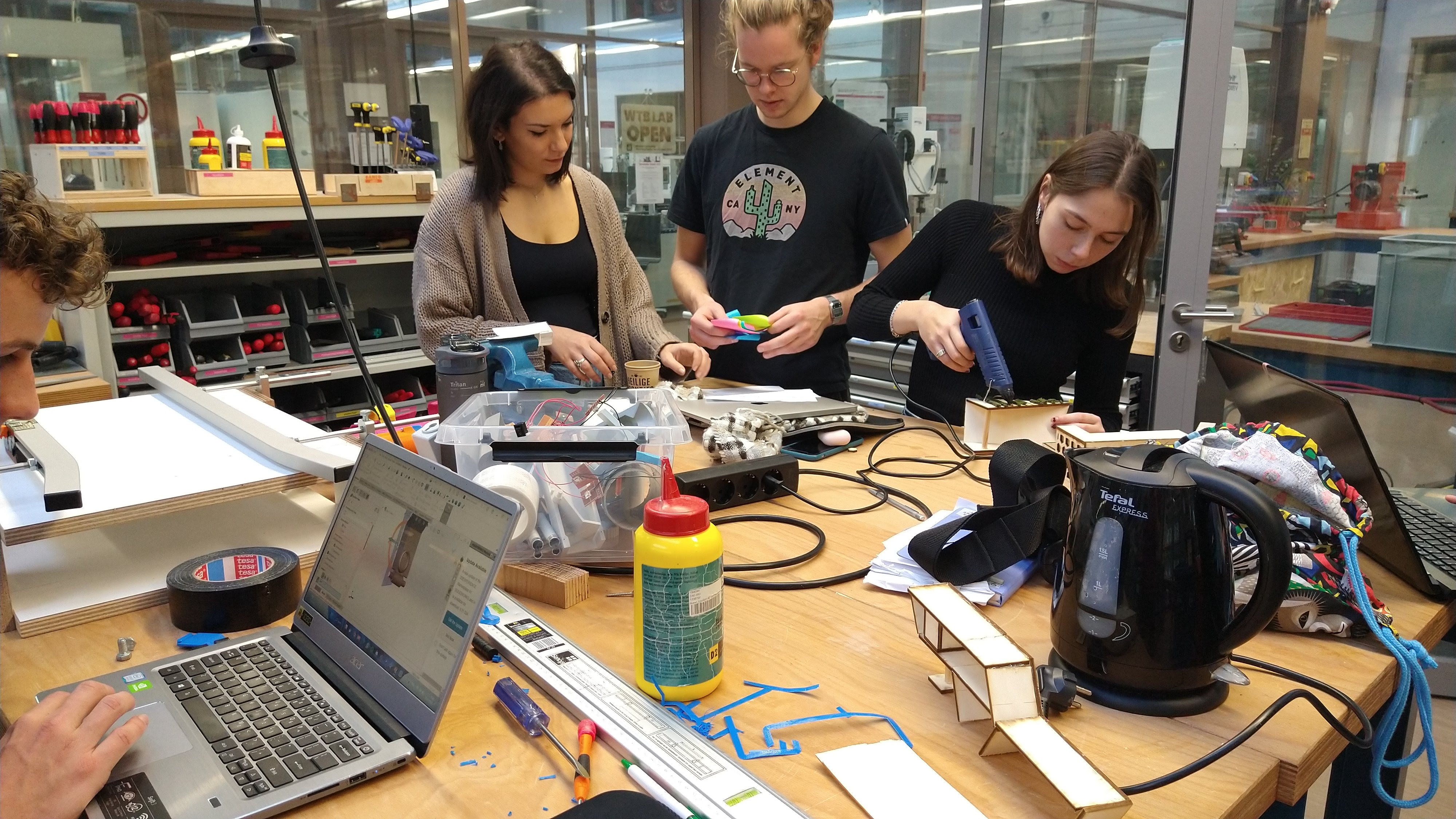 Influential Design and Creative Engineering - Rotterdam University of ...