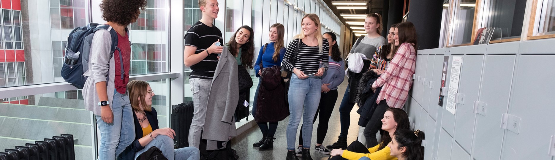 Betere score in de Keuzegids hbo 2022 maakt Hogeschool Rotterdam de ...