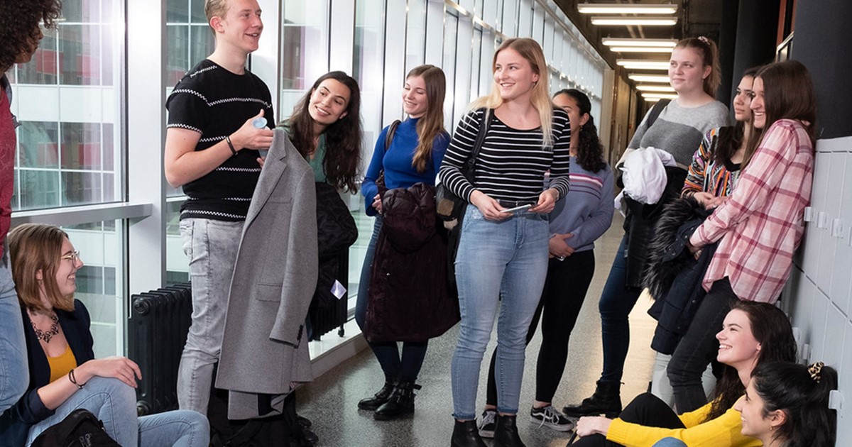 Betere score in de Keuzegids hbo 2022 maakt Hogeschool Rotterdam de ...