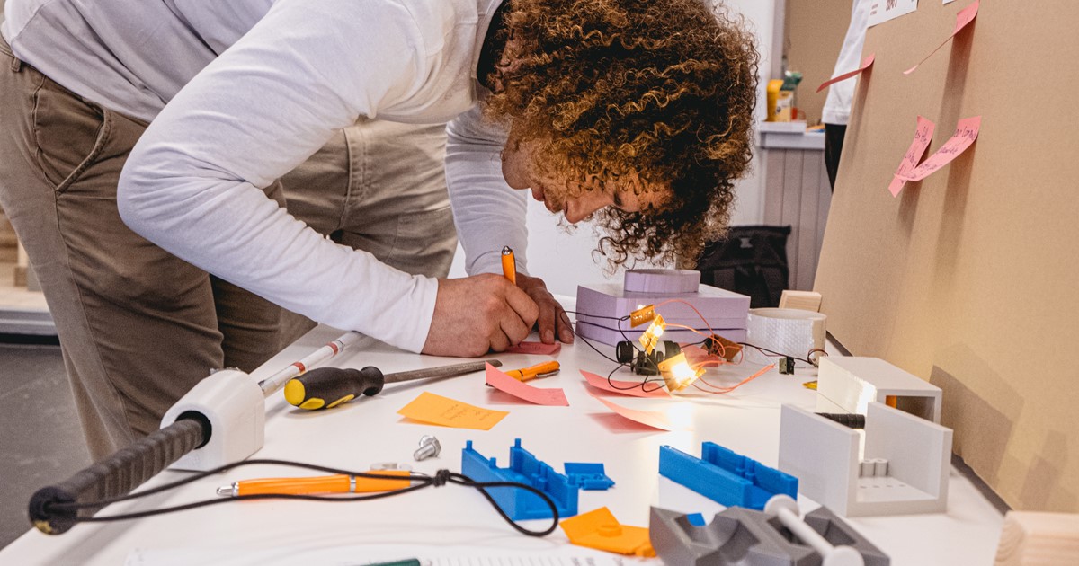 Influential Design and Creative Engineering - Rotterdam University of ...